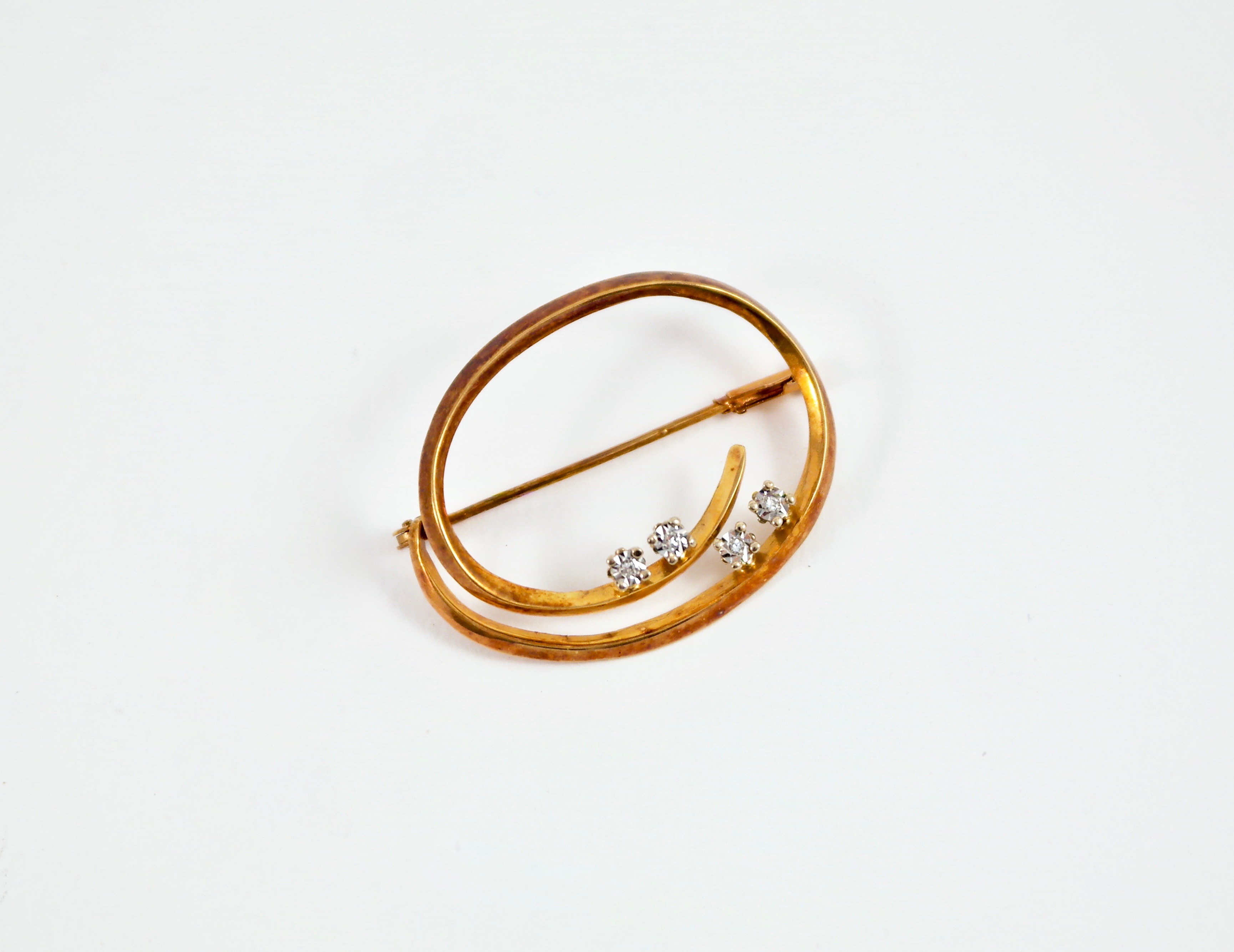 Broche vintage con diamantes